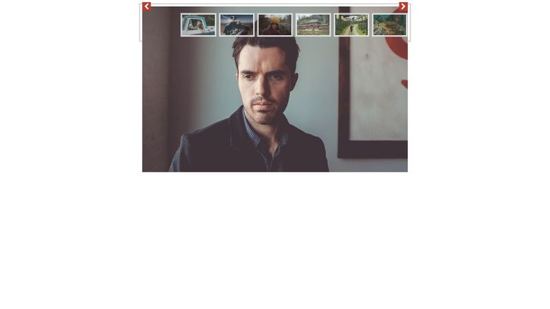 Gallery Slider With Thumbnails